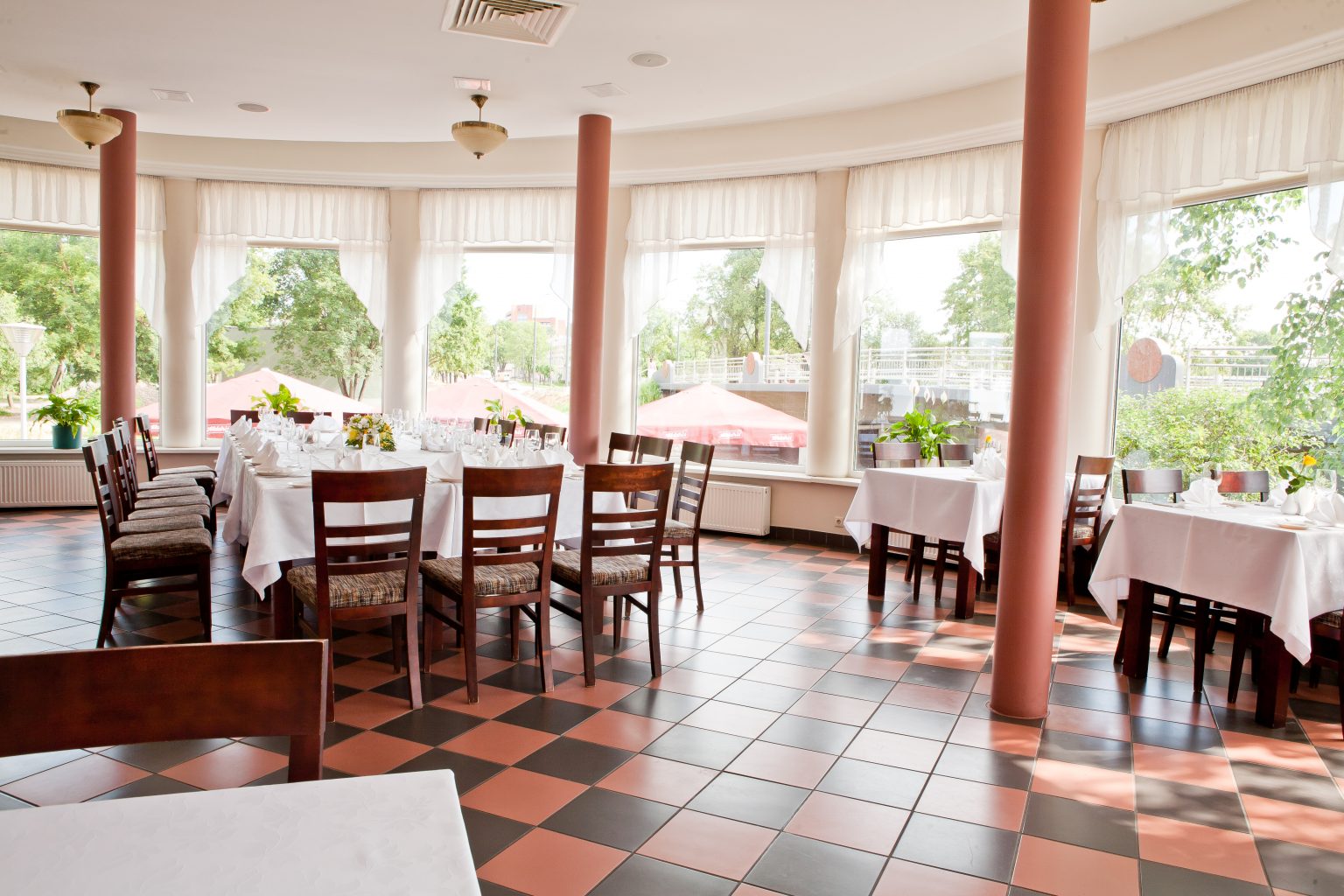 Hotel Kolonna Rēzekne - KOLONNA Hotels Group.